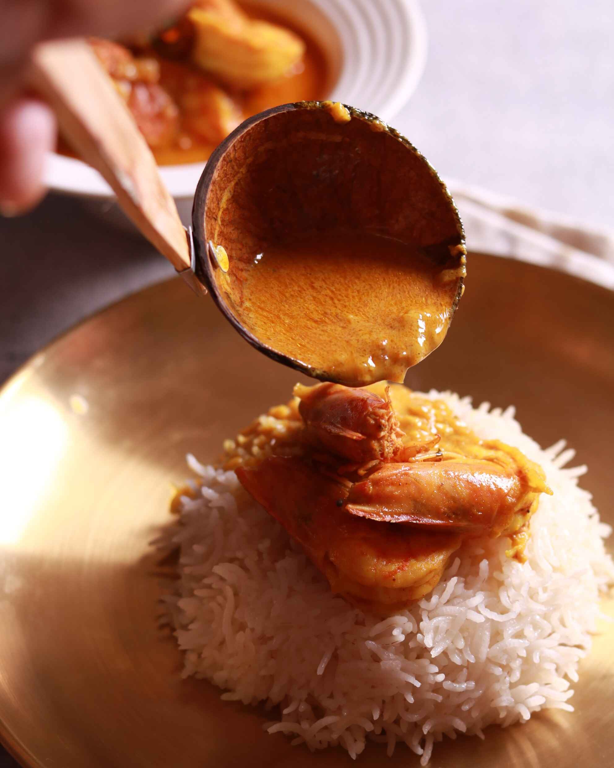 Bengali Chingri Macher Malai Curry Recipe | चिंगड़ी मलाई करी
